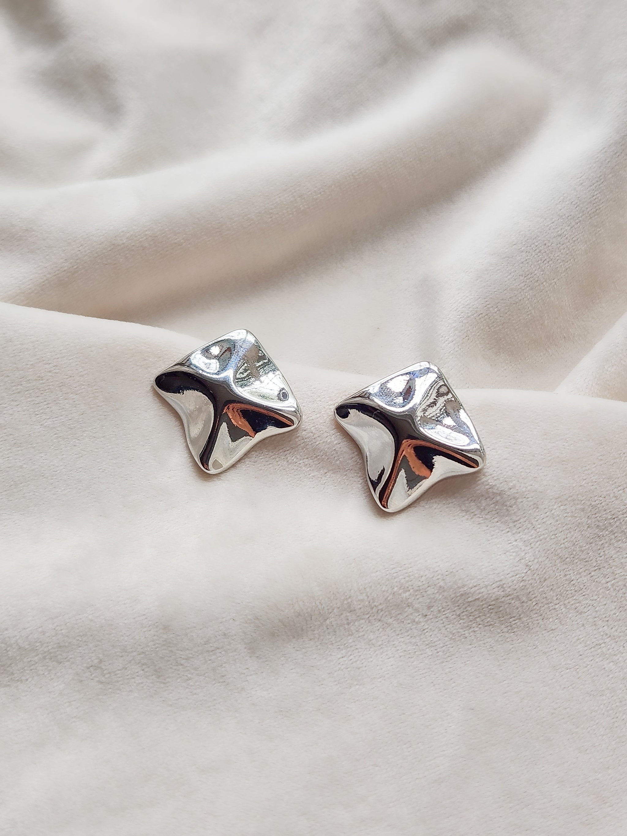 Arete color plateado Dulce Limón, tamaño único, material goldfilled